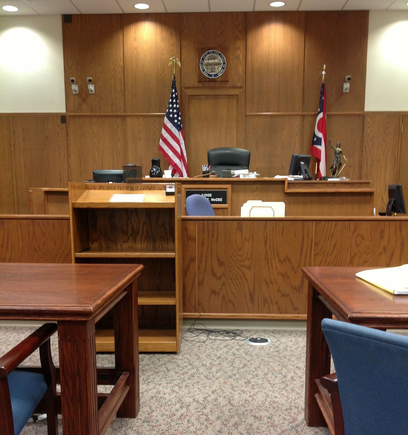 Images - courtroom-144091_1920.jpg